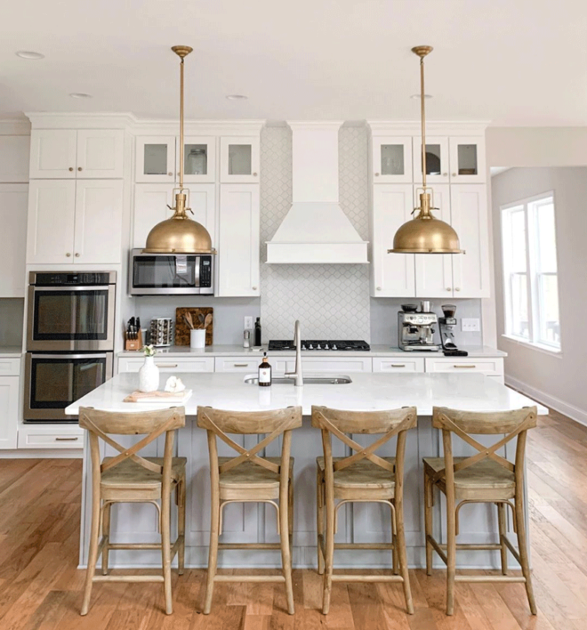 How to Incorporate Gold Metallics into Your Kitchen Design